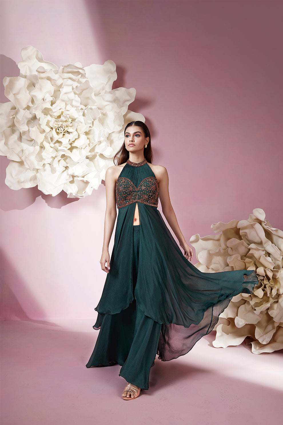 Emerald Grace – Qunic